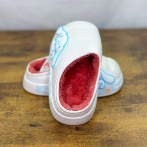 Shoes | Cinnamon Rollsanrio Little Kids Slippers | Poshmark